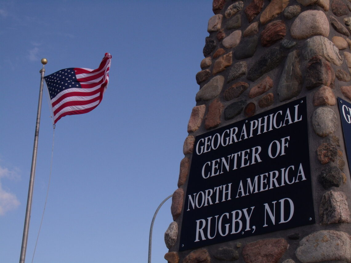 The Geographical Center of North America - Roadtrip.DK